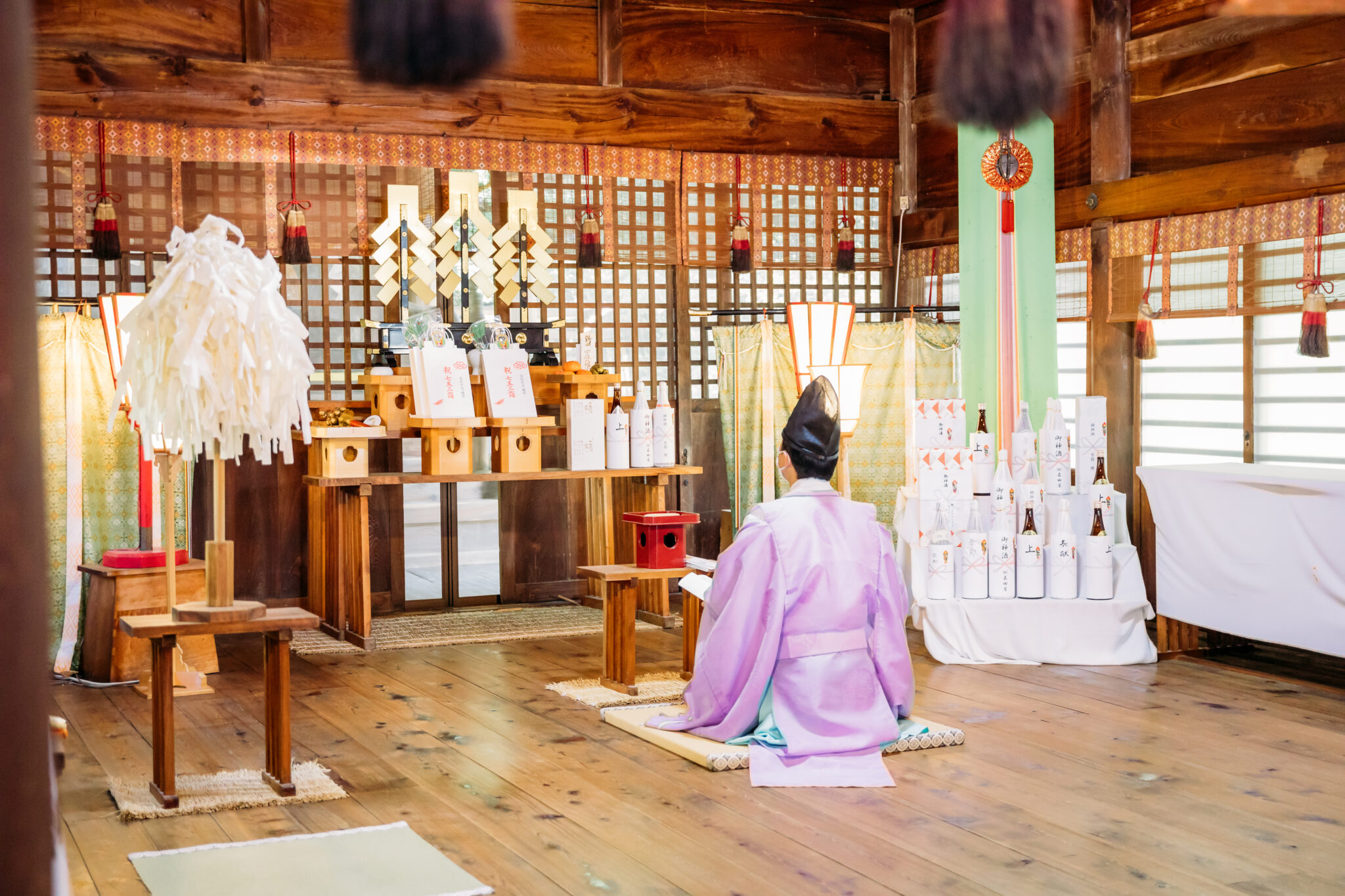 還暦祝いと厄年のお祓いを一緒に！神社での儀式の流れとマナーを解説 | カタログギフトのハーモニック ギフトメディア